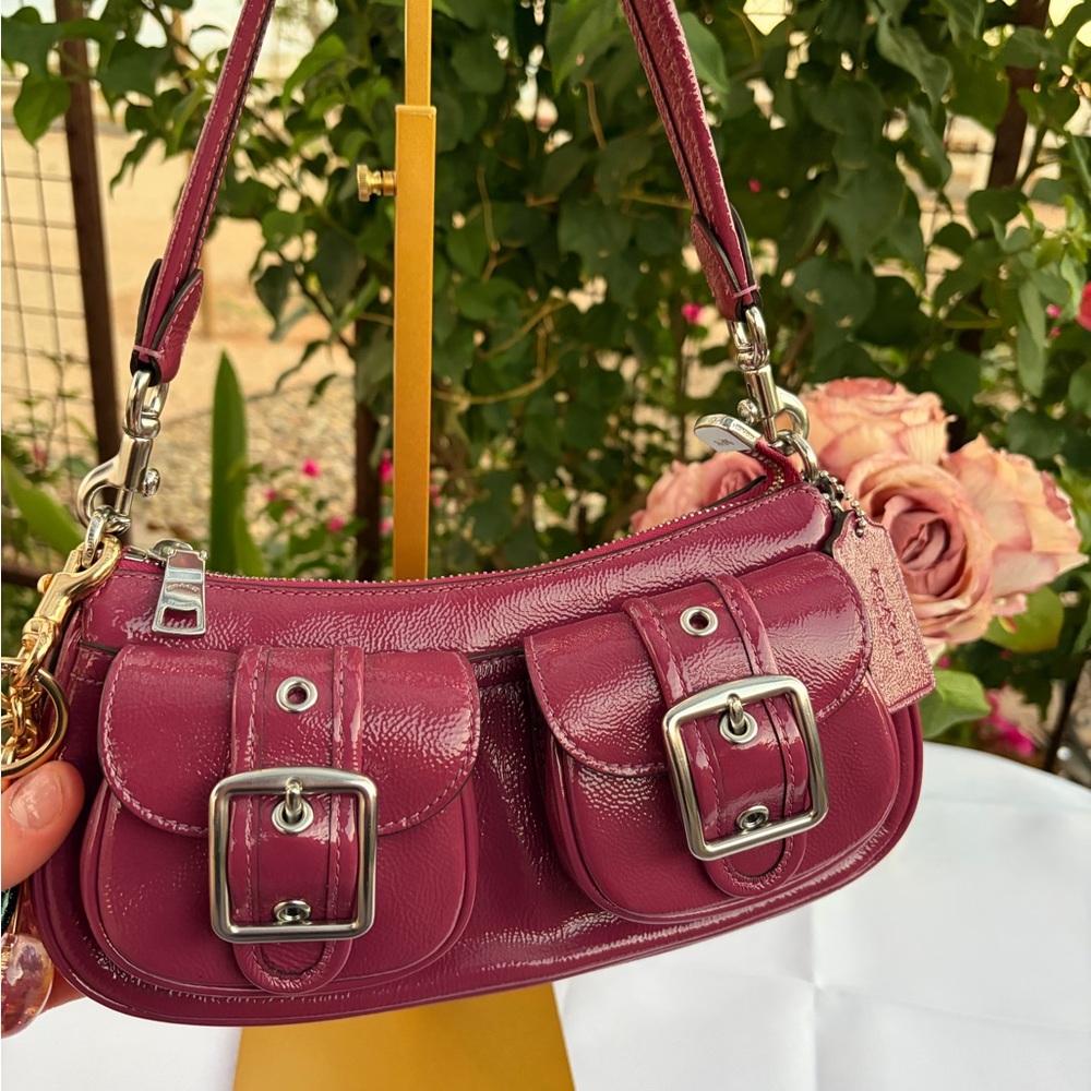Coach Ashton Baguette Bag - Gem